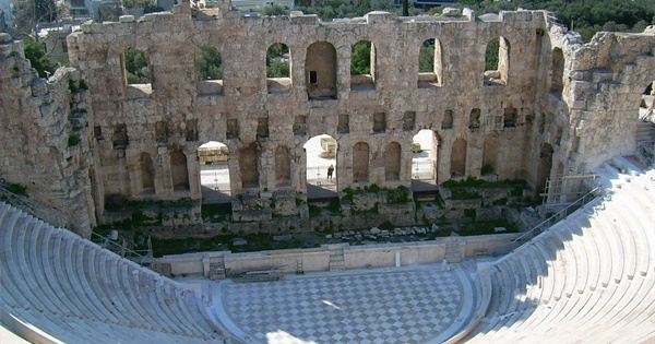 44 Extant Classical Greek Plays